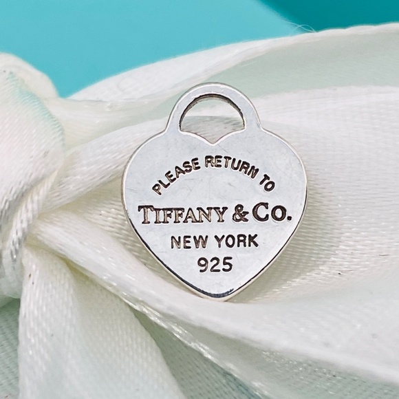 Tiffany & Co. | Jewelry | Tiffany Co Mini Return To Tiffany Heart Tag ...